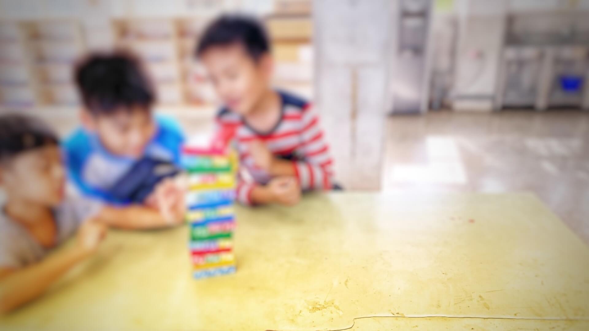 用遊戲，走進彼此的心：《同感 Feelinks》 | 桌弄Drawnow